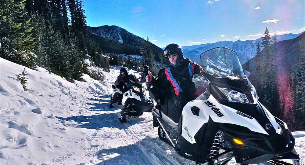 White N' Wild Snowmobile Tours | Banff & Lake Louise Tourism