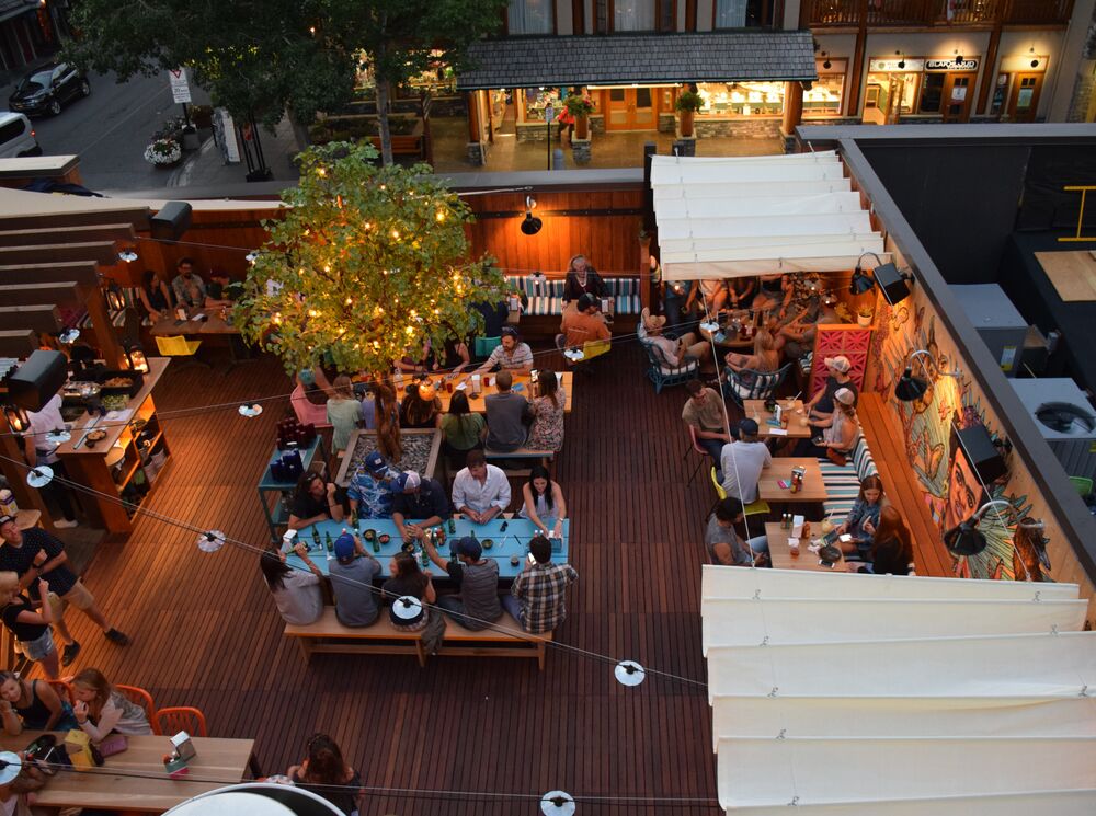 Banff’s Caribou Street: Restaurants, Shops and Hotels Open During ...