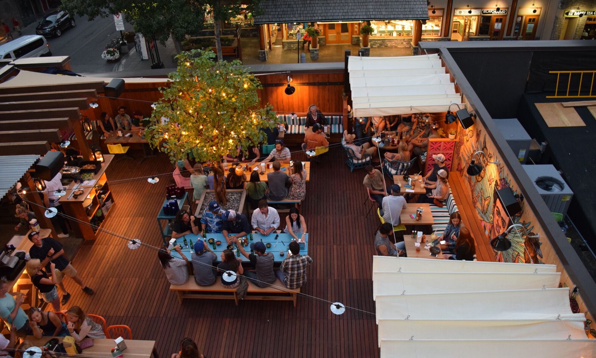 Banff’s Caribou Street: Restaurants, Shops and Hotels Open During ...