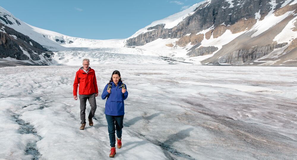 Explore the Columbia Icefield | Banff & Lake Louise Tourism