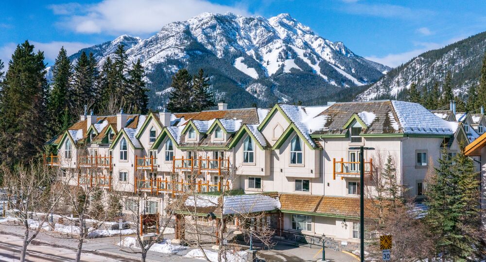 The Rundlestone Lodge | Banff & Lake Louise Tourism