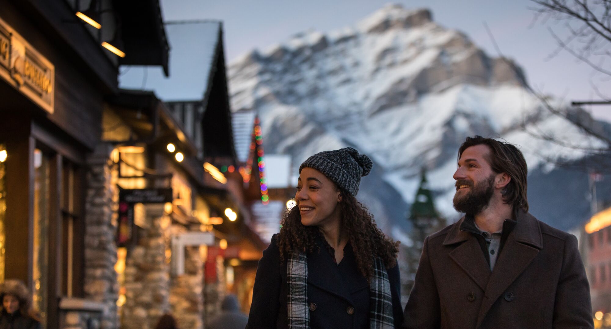 Shopping Banff Avenue | Banff & Lake Louise Tourism