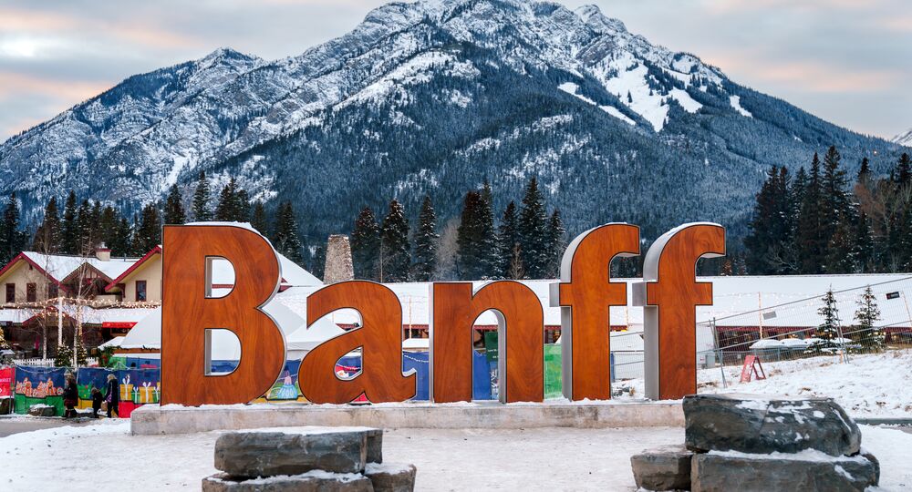 Visit the Banff Sign | Banff & Lake Louise Tourism