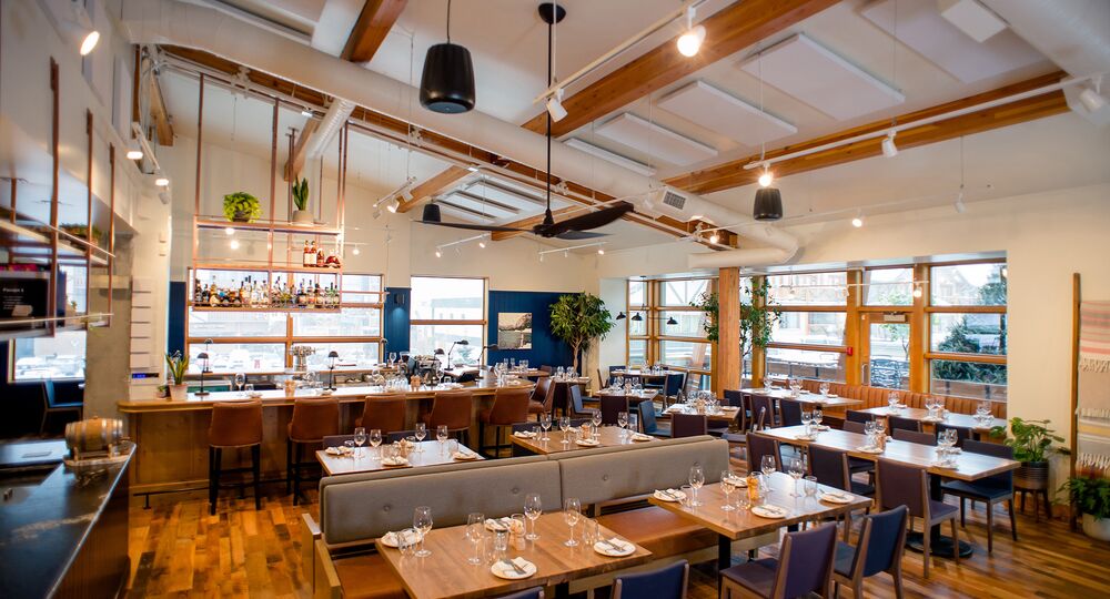 The Bison Restaurant & Terrace | Banff & Lake Louise Tourism